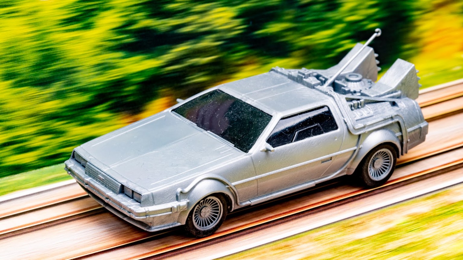 全ての模型が超速で走り出す!?『RM MODELS』2020年11月号は付録も中身も大注目です。 | nippper: ニッパーを握るすべての人と、モケイの楽しさをシェアするサイト