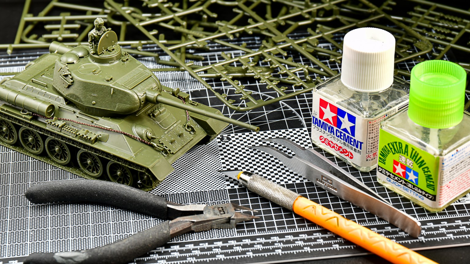 花金だ！仕事帰りに買うプラモ。シリーズNo.100目前に爆誕したタミヤ1/48MMの傑作！ 週末は「T-34-85」でウラ〜〜〜〜!! | nippper: ニッパーを握るすべての人と ...