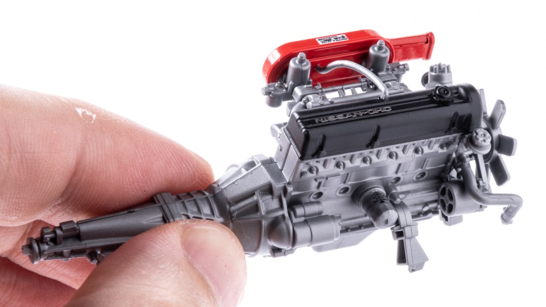 必殺！どんな下地色からでもバキバキに発色する赤塗料。 | nippper: ニッパーを握るすべての人と、プラモデルの楽しさをシェアするサイト