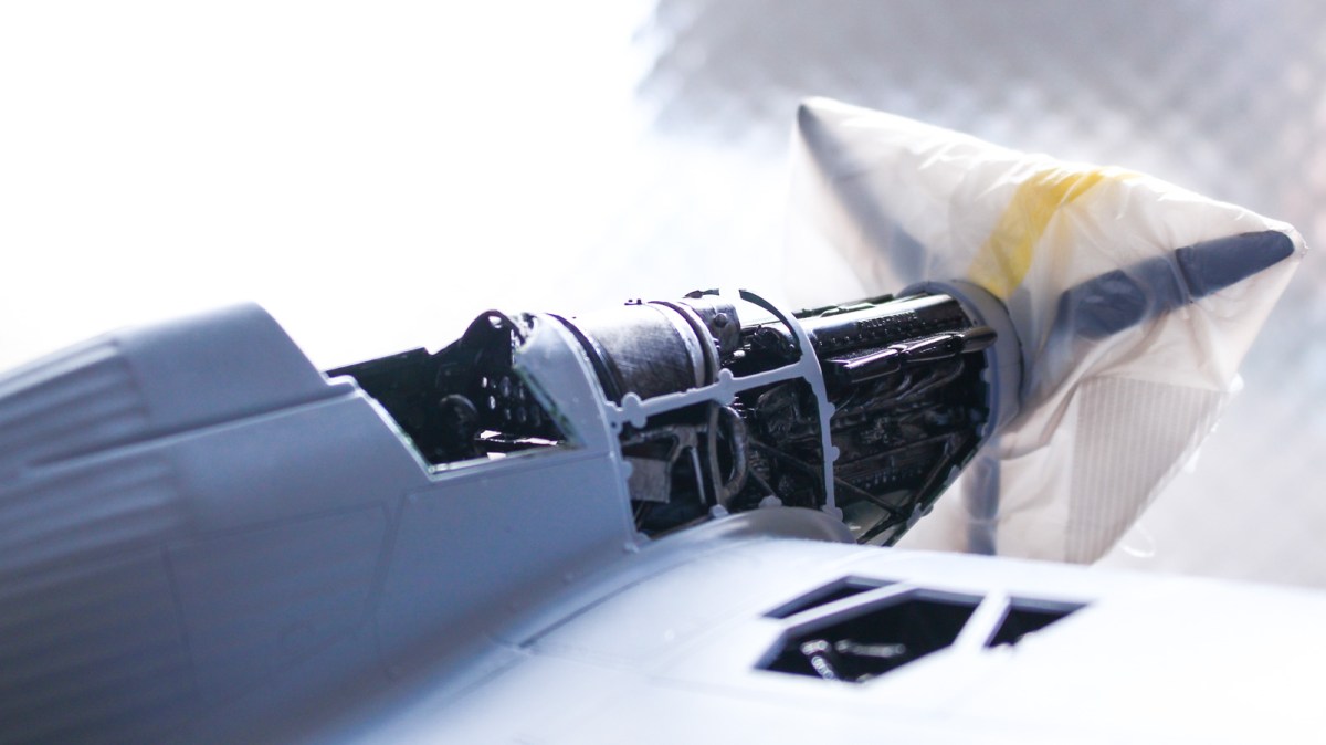 「部屋中でプラモを作る」という経験／AIRFIX 1/24ハリケーン | nippper: ニッパーを握るすべての人と、プラモデルの楽しさをシェアするサイト