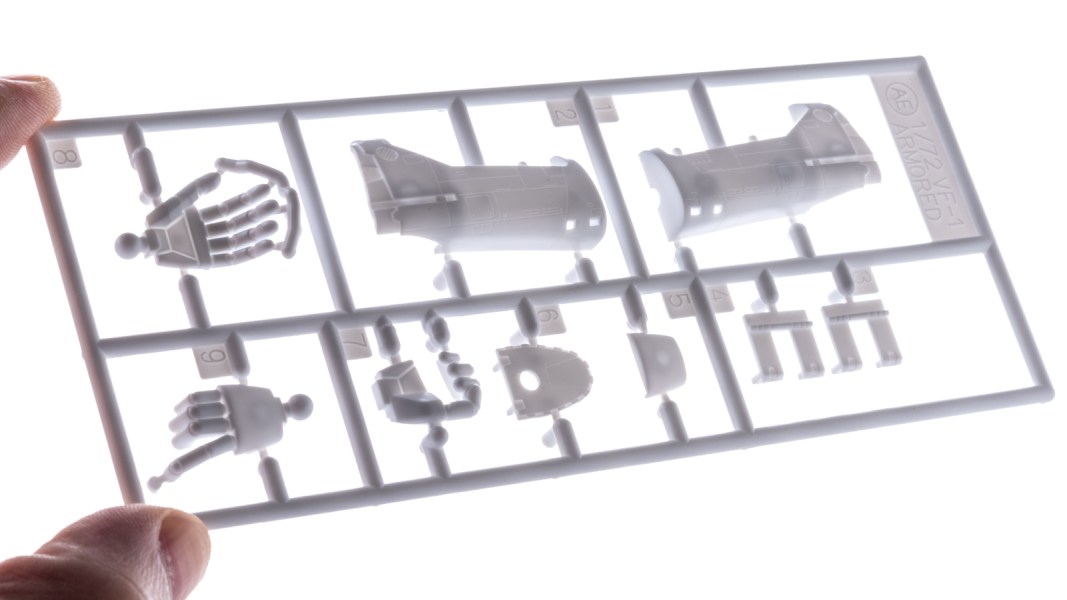 アーマードバルキリーはハセガワ20年の歴史が折り重なったプラモデルだ！ | nippper: ニッパーを握るすべての人と、プラモデルの楽しさをシェアするサイト