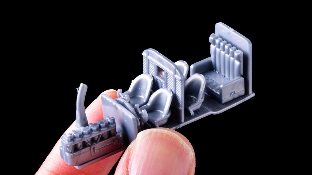 旅客機のプラモを初めて作って出会った素敵なパーツ。レベル ユンカース F.13 | nippper: ニッパーを握るすべての人と、プラモデルの楽しさをシェアするサイト