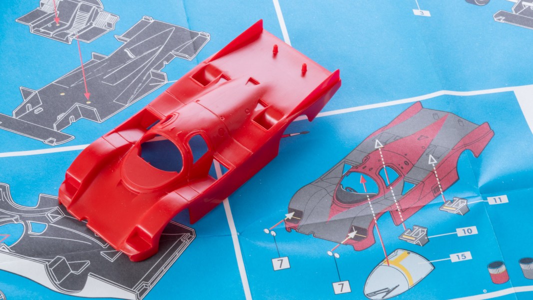 小さな頃に憧れたマシンを取り返す日。／エレール ポルシェ962C | nippper: ニッパーを握るすべての人と、モケイの楽しさをシェアするサイト