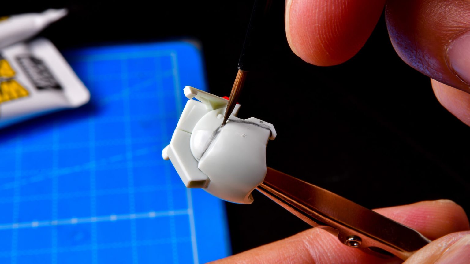 ガンプラは今こそ「水性のスミ入れ」／GSIクレオス 水性ウェザリングペイント | nippper: ニッパーを握るすべての人と、プラモデルの楽しさをシェアするサイト