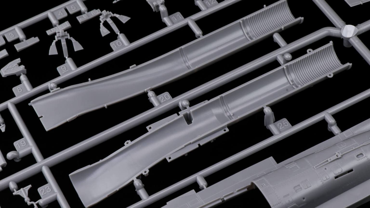 ファインモールドのスーパーキット「1/72 航空自衛隊 F-2B」で複座型飛行機プラモのかっこよさに触れてみよう！！ | nippper: ニッパーを握るすべての人と、プラモデルの楽しさを ...