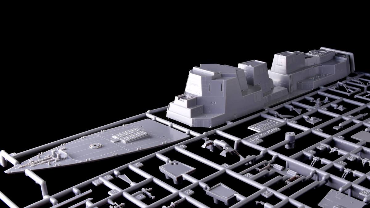 艦船模型の木甲板シートに「シール貼りの極意」を教えてもらった話。 | nippper ニッパーを握るすべての人と、モケイの楽しさをシェアするサイト