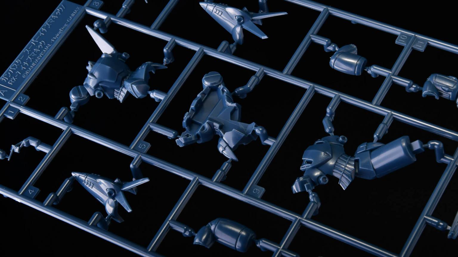 ロボットが輝いた一瞬を捉え、その魅力をプラモ化！！「PLAMAX トップをねらえ！ minimum factory ガンバスター スーパーイナズマキック／RX-7 イナズマキック ...