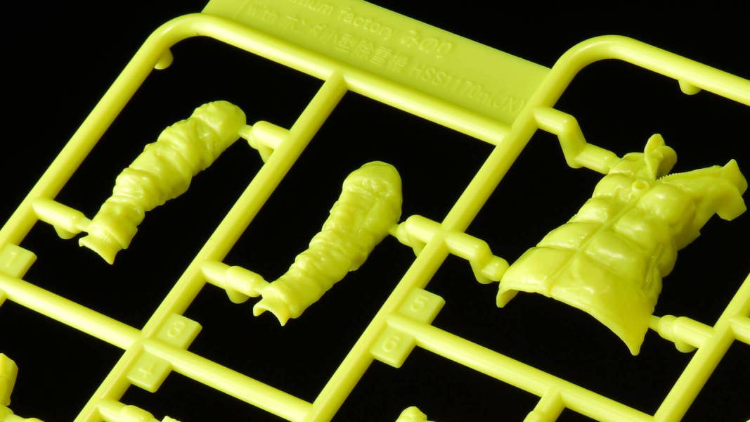 ワンフェスで手に入れたい「クリアーレッドのイングラム」 | nippper ニッパーを握るすべての人と、モケイの楽しさをシェアするサイト