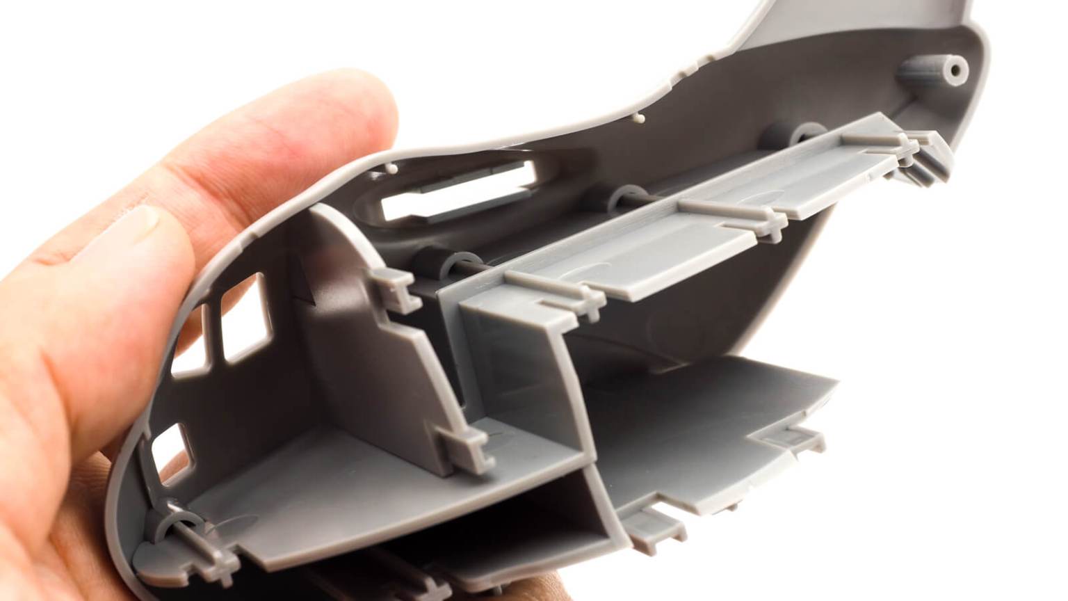 胃カメラ飲んで、輸送機組んで／モンモデル C-17のデフォルメプラモ | nippper: ニッパーを握るすべての人と、モケイの楽しさをシェアするサイト