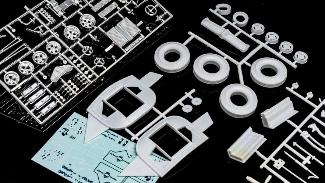 プラモデルこそがショーロッドの走る道／MPC Raiders Coach | nippper: ニッパーを握るすべての人と、モケイの楽しさをシェアするサイト