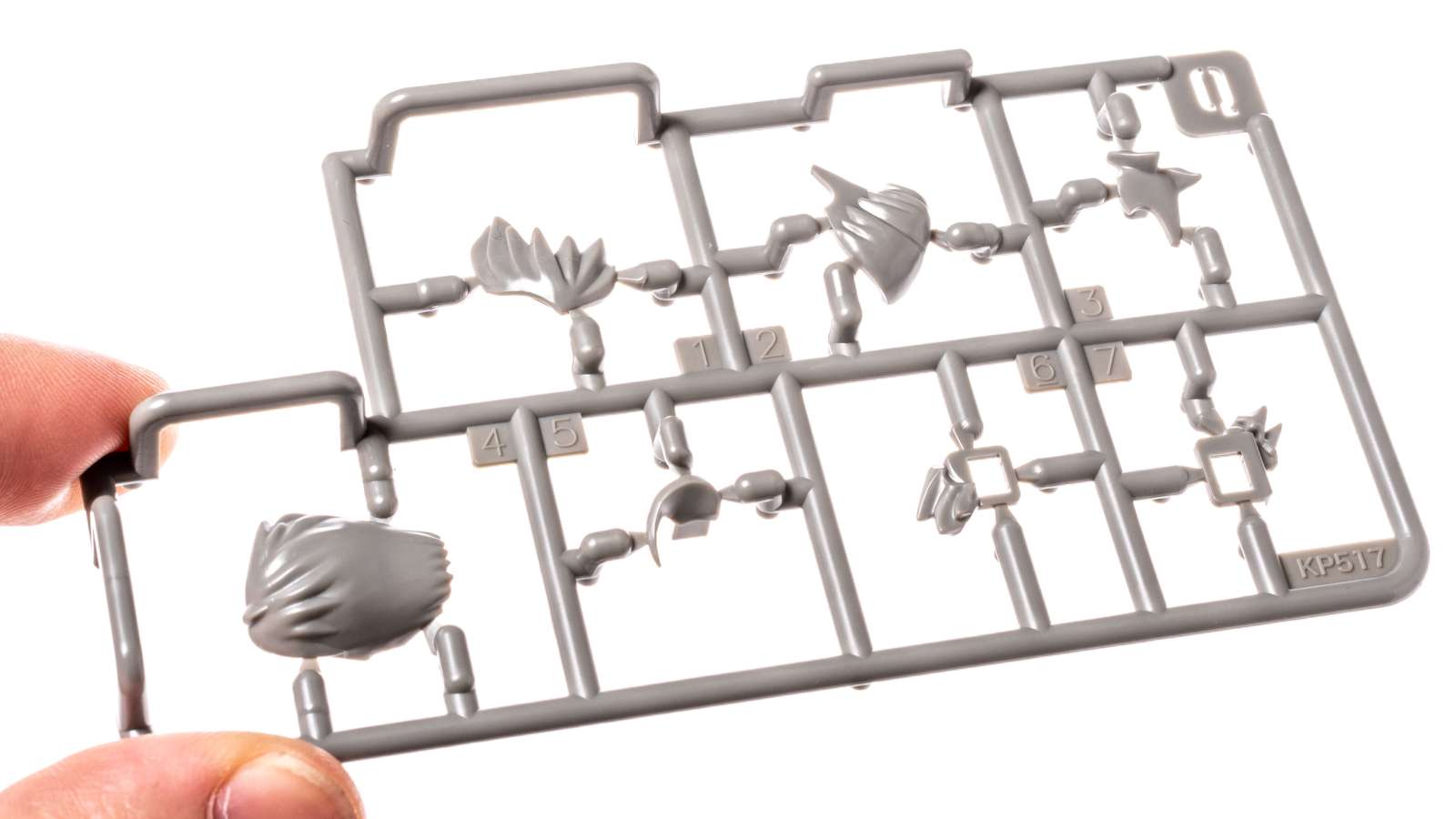 バキバキ強化外骨格の男性型可動プラモデルでイン・アクション！／コトブキヤ ゲイルハウンド | nippper: ニッパーを握るすべての人と、プラモデルの楽しさをシェアするサイト