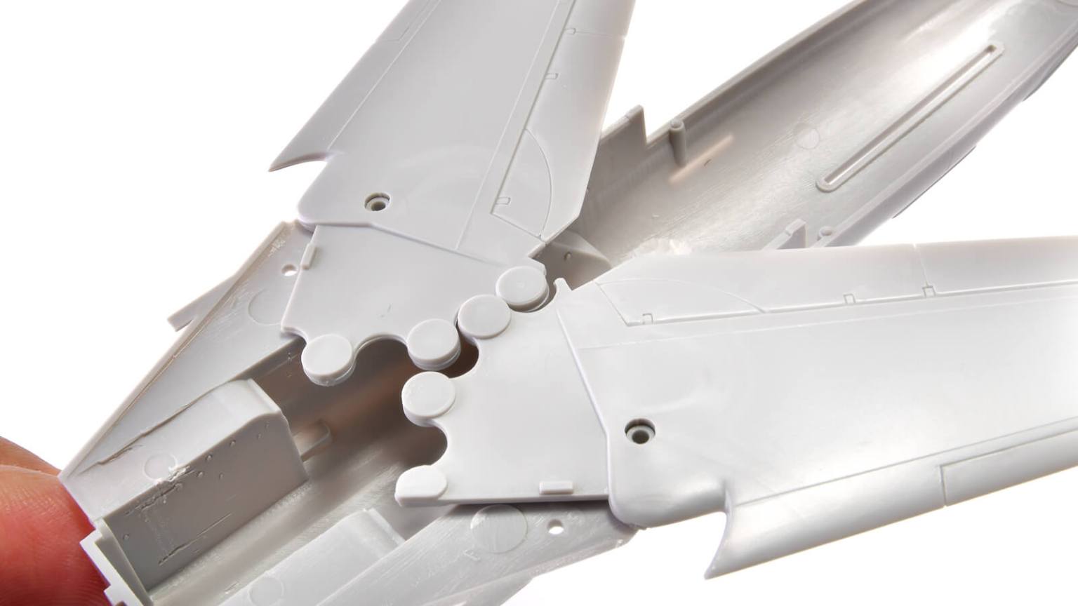 冷戦真っ只中に生まれたハセガワの情熱に会い行く。「ハセガワ 1/72 Mig-27 フロッガーD」 | nippper: ニッパーを握るすべての人と、プラモデルの楽しさをシェアするサイト