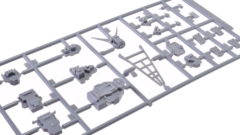 発売から30年のベテラン「ハセガワ 1/700 日本海軍戦艦 金剛」が気づかせてくれたプラモとの触れ合い。 | nippper: ニッパーを握るすべての人と、プラモデルの楽しさをシェアするサイト