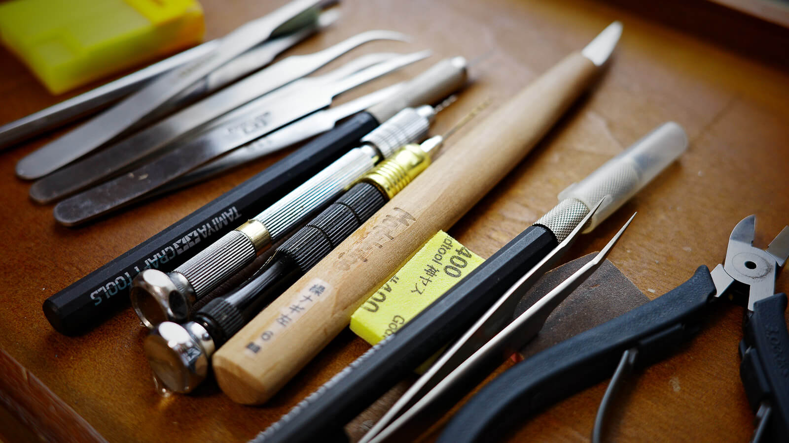 100円ショップの「ねんどケース」が俺のスタメン工具の収納BOXにピッタリすぎた話。 | nippper: ニッパーを握るすべての人と、プラモデルの楽しさをシェアするサイト