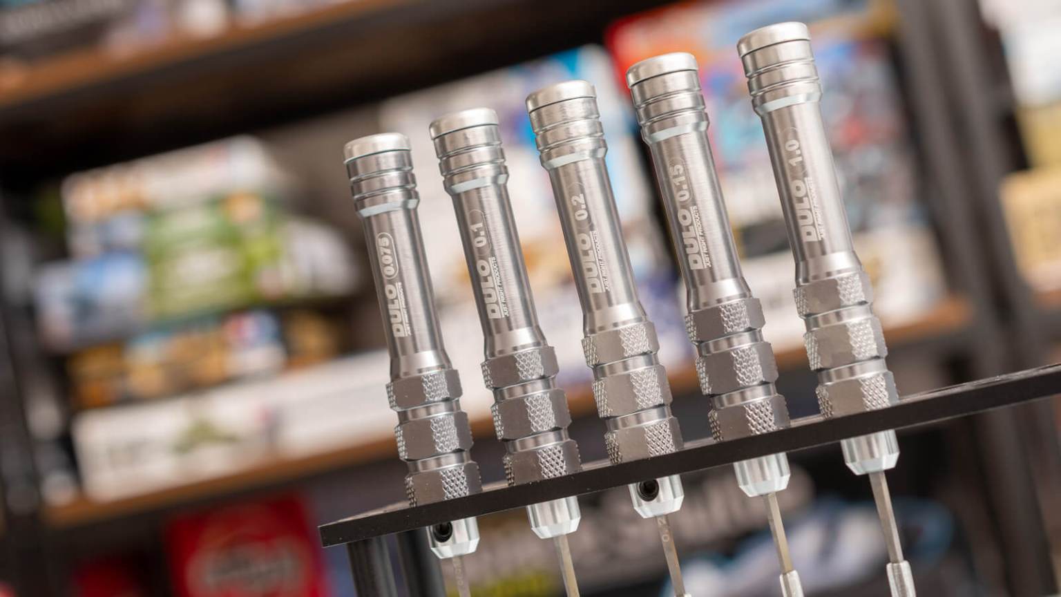 【PR】入手しやすいタフなスジ彫り用ツール、DULOのタングステンブレードをガチンコレビュー！ | nippper: ニッパーを握るすべての人 ...