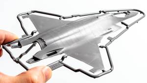 タミヤを超えるのはタミヤだけ!?／F-35Aの最新プラモデルは「至高の模型体験の模型化」だっ。 | nippper: ニッパーを握るすべての人と、プラモデルの楽しさをシェアするサイト