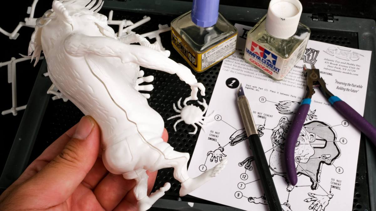 時の波を越えてきた、ハイディティールプラモ！／アトランティスモデル エド・ロスの”SURFINK!” | nippper: ニッパーを握るすべての人と、モケイの楽しさをシェアするサイト