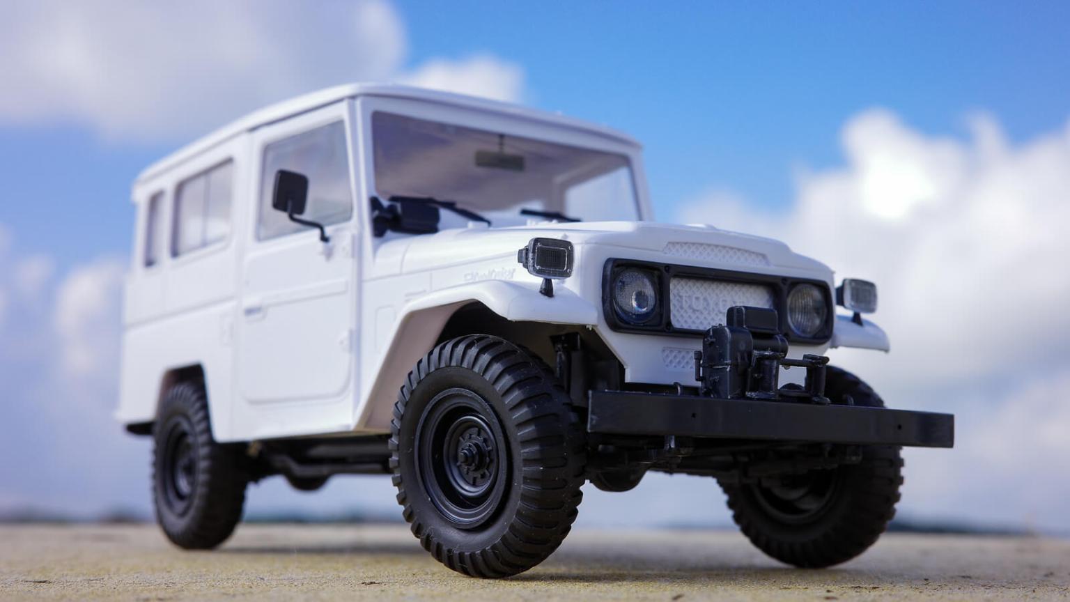 トヨタ ランドクルーザーのプラモで夏の冒険へGO！！「プラッツ 1/24 トヨタ ランドクルーザー BJ44」 | nippper: ニッパーを握るすべての人と、プラモデルの楽しさをシェアするサイト