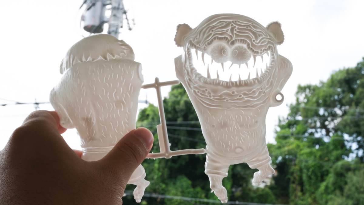 光らないはずのプラモデルを妖しく光らせた話／アトランティスモデルの“SURFINK!” | nippper: ニッパーを握るすべての人と、モケイの楽しさをシェアするサイト