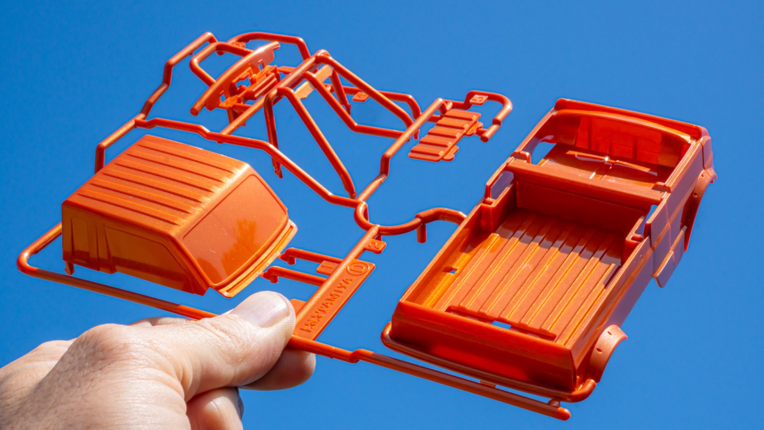 ミニ四駆からの「塗装」の誘い／タミヤK4ギャンボーではじまる文化の秋。 | nippper: ニッパーを握るすべての人と、プラモデルの楽しさをシェアするサイト