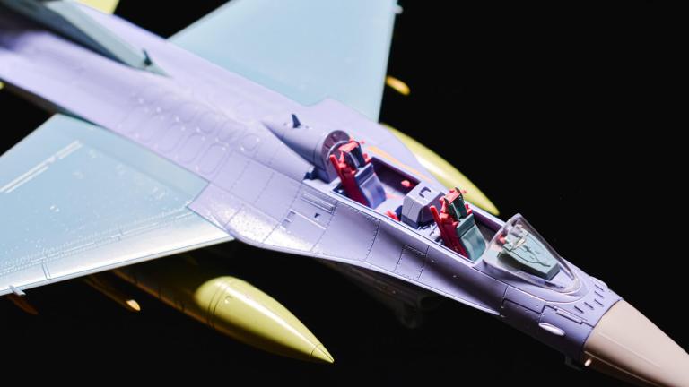 プラモデルを組み立てながら設計者の背中を追いかける／「ファインモールド製F-2Bの3D-CAD仕立て」 | nippper: ニッパーを握るすべての人と、モケイの楽しさをシェアするサイト