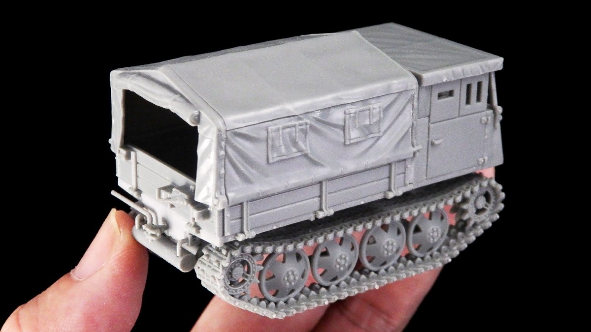 キャタピラの分割アイディアがすごすぎる！／ルビコンモデルのRSO トラクター | nippper: ニッパーを握るすべての人と、プラモデルの楽しさをシェアするサイト