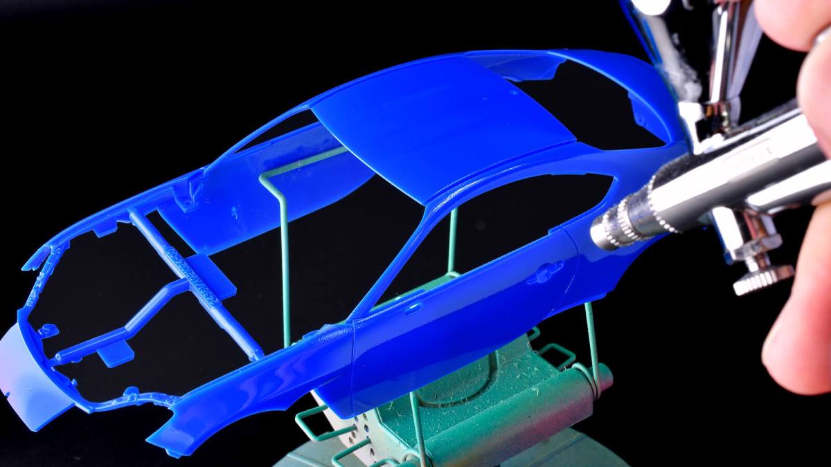 ラッカー光沢クリアーの定番は君に決めた！！「Mr.カラーGX スーパークリアーIII」 | nippper: ニッパーを握るすべての人と、プラモデルの楽しさをシェアするサイト