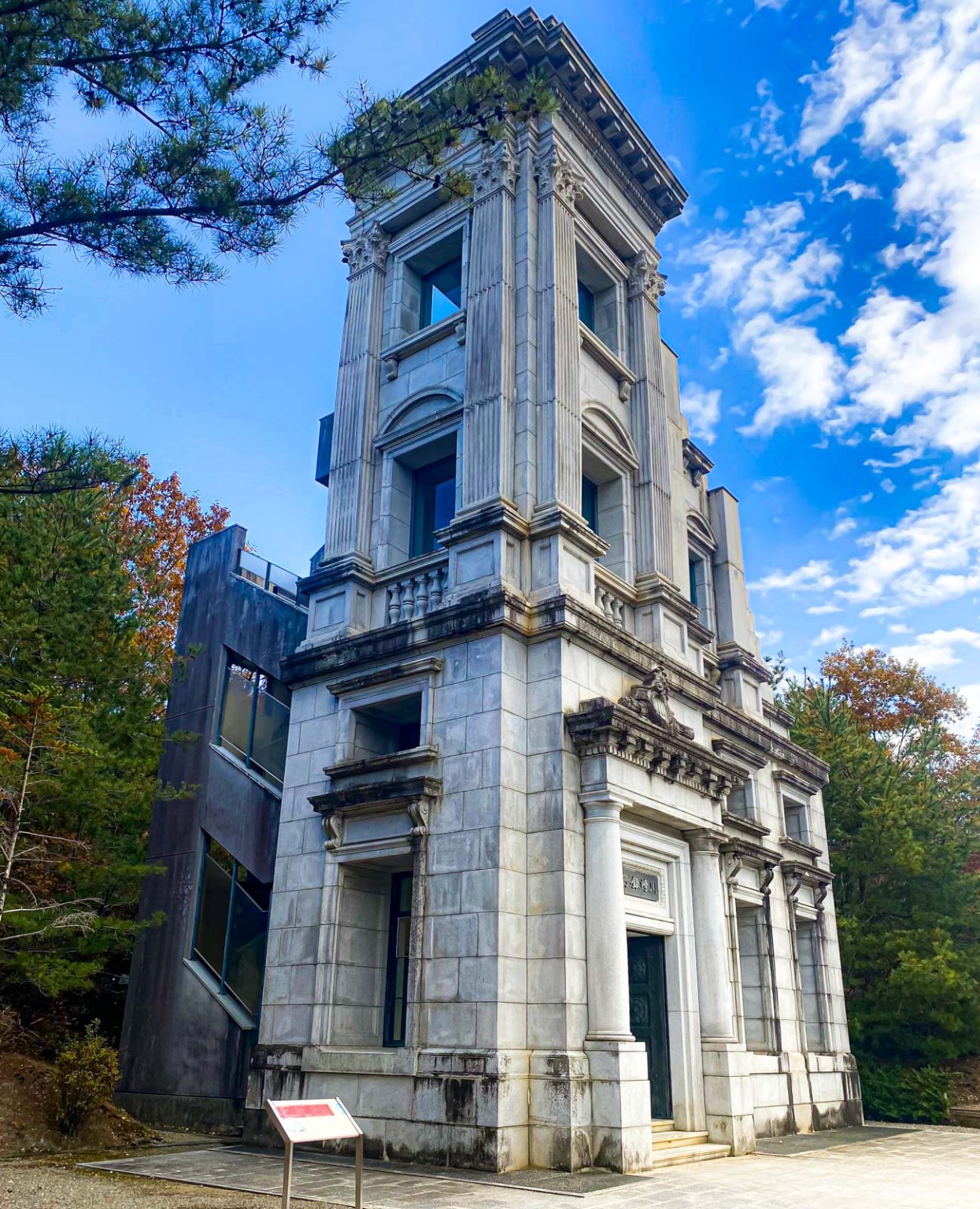 超越する時空、真贋のあわい／さまざまな軸上に「模型」を見る明治村に行こう！ | nippper: ニッパーを握るすべての人と、モケイの楽しさをシェアするサイト