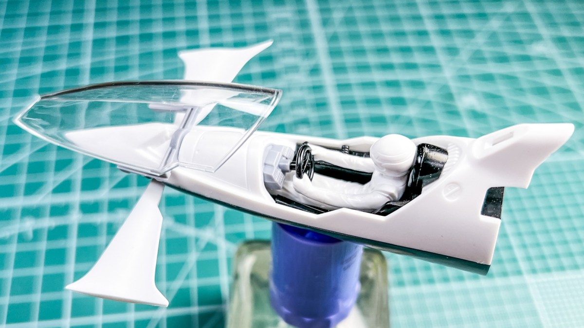 泣く子もザワつく『サイバーフォーミュラ』プラモデルシリーズ最高傑作！／アオシマのイシュザーク00-X3Ⅱ | nippper: ニッパーを握るすべての人と、プラモデルの楽しさをシェアするサイト