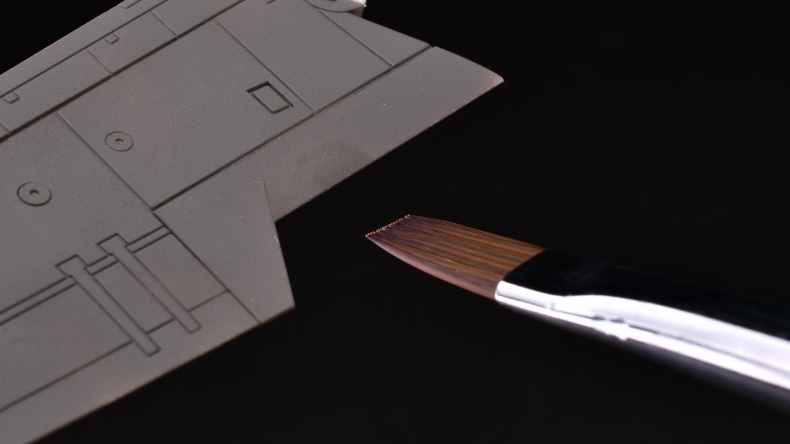 筆塗り名人・清水圭プロデュースの平筆を静岡ホビーショーでゲットしよう！「筆塗り模型専用 チタン平筆 SSD BRUSH」 | nippper: ニッパーを握るすべての人と、プラモデルの楽しさを ...