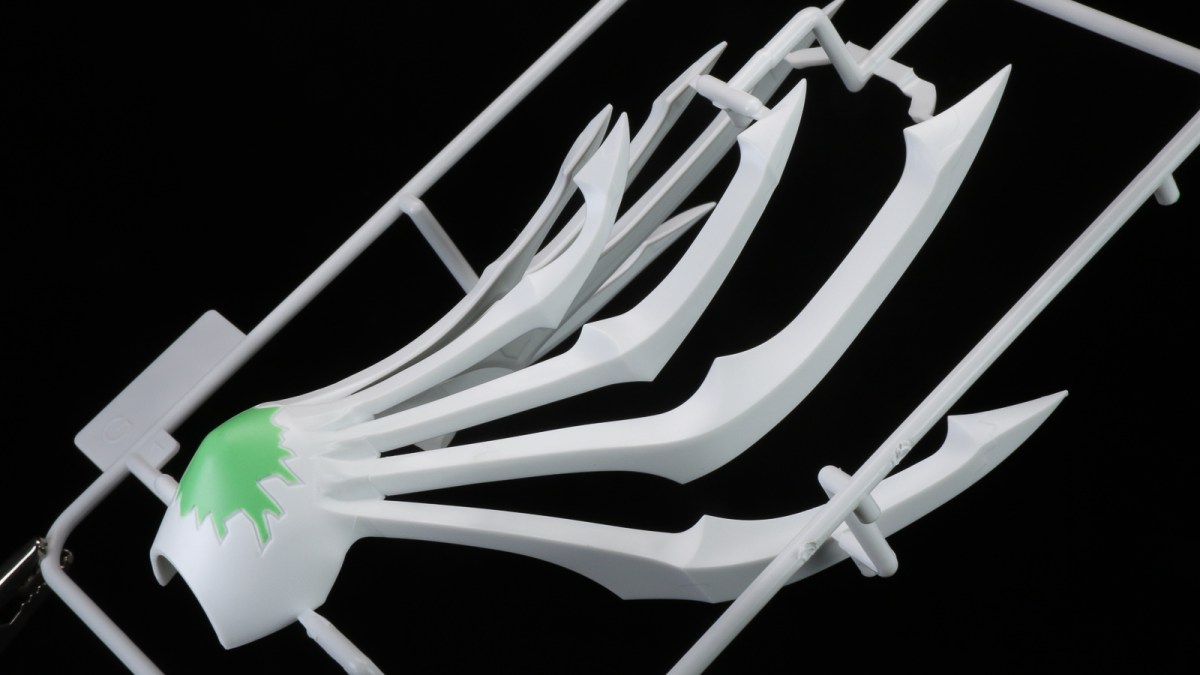 1990年代を彩ったオーガニックなアニメ、『ブレンパワード』のラスボスを「プラモデルで楽しめる幸せ」。／MODEROID バロン・ズゥ | nippper: ニッパーを握るすべての人と、モケイ ...