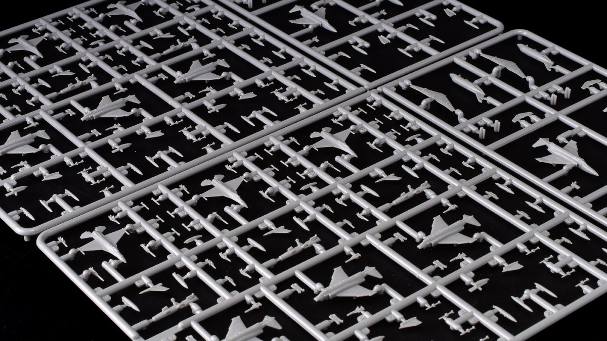 ちっちゃな飛行機模型が魅せる航空自衛隊の濃密な世界。「ピットロード 1/700 スカイウェーブシリーズ 航空自衛隊機セット4」 | nippper: ニッパーを握るすべての人と、プラモデルの ...