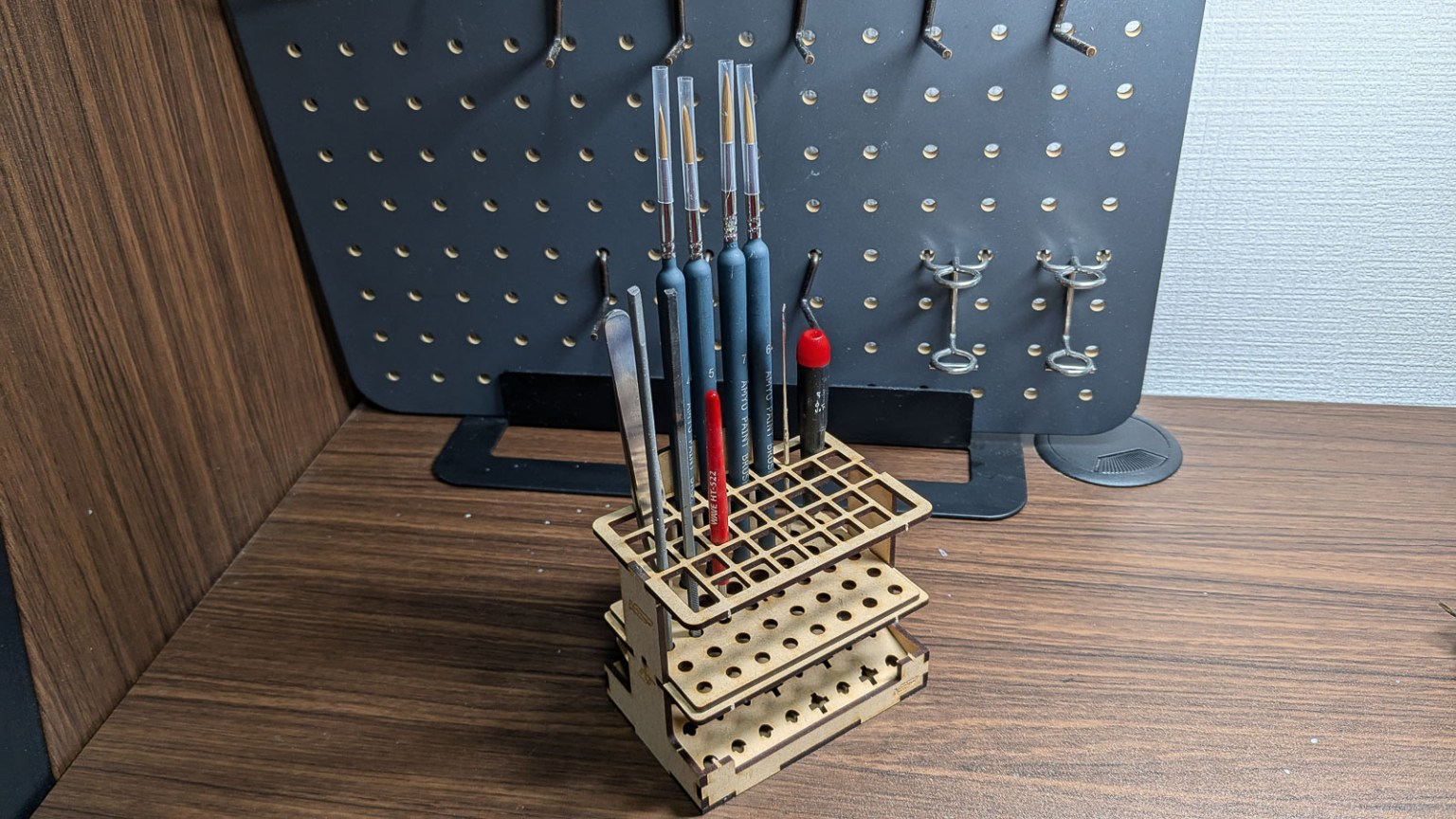 あなたの模型机がカッコよく整理整頓できる！アスナロウモデルの「モデリングサポートシステム」はこの4つがオススメ！！ | nippper: ニッパーを握るすべての人と、モケイの楽しさをシェアするサイト