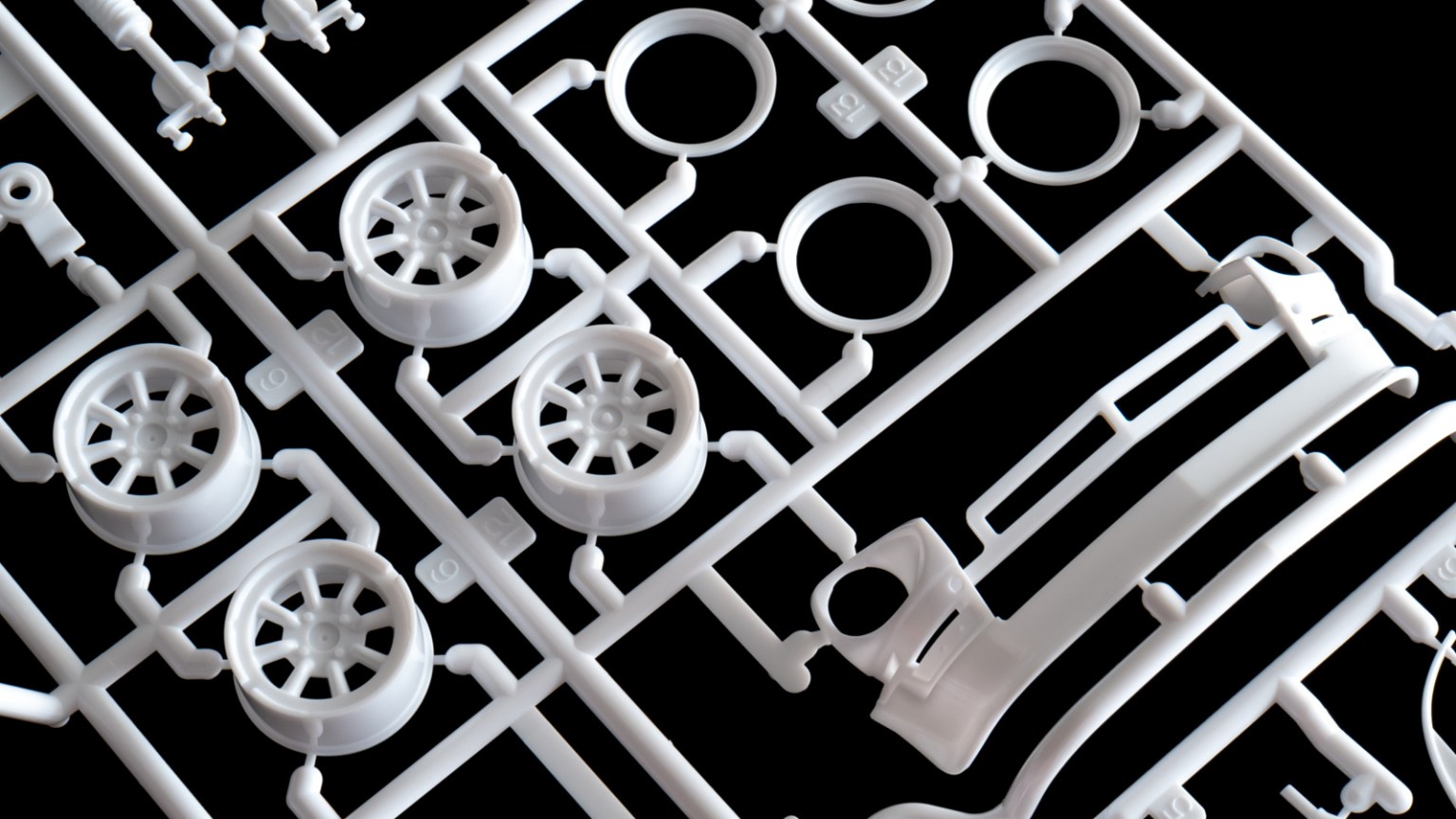 オレ的待望アイテム、「Gノーズじゃない」タミヤのフェアレディ 240Zがやってきたのでラブレターを書きます。 | nippper: ニッパーを握るすべての人と、プラモデルの楽しさをシェアするサイト