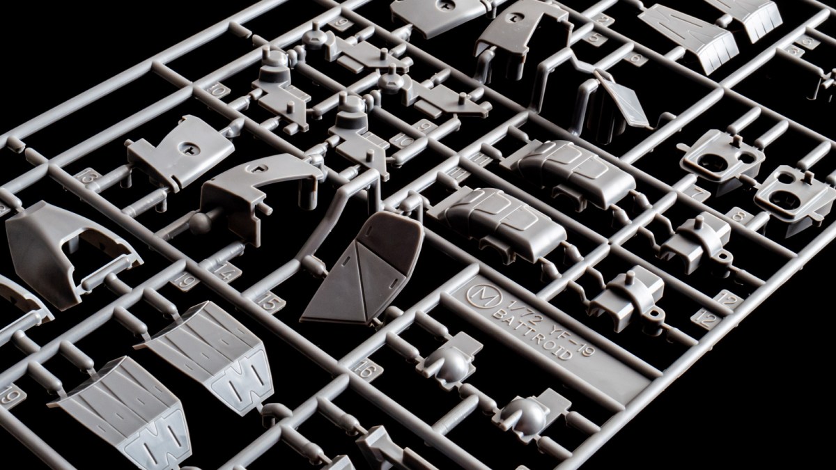 ハセガワ製の完全新規バトロイドは18年ぶり！／ついに登場した『マクロスプラス』YF-19をレビューしよう。 | nippper: ニッパーを握るすべての人と、プラモデルの楽しさをシェアするサイト