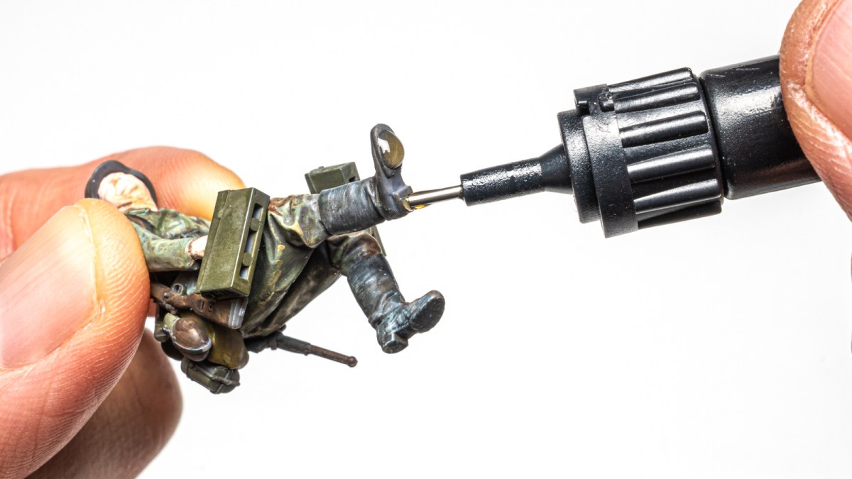 「見立ての匠」の愛用ツールがプラモデル遊びでも絶好調！／ BONDIC 液体プラスチック溶接材 レビュー | nippper: ニッパーを握るすべての人と、プラモデルの楽しさをシェアするサイト