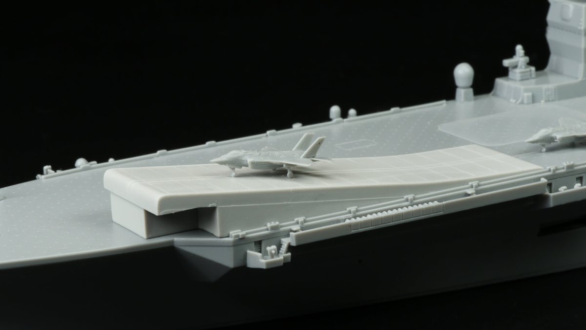 取り付ければ空母に変身！！「ピットロード JPW01 1/700 スキージャンプ甲板＆F-35Bセット」で楽しむ妄想遊び。 | nippper: ニッパーを握るすべての人と、プラモデルの楽しさ ...
