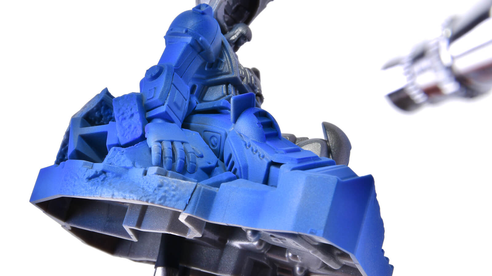 高い隠蔽力だけじゃない！下地の透過表現も楽しめるプロモデラープロデュース塗料「RAYVE（レイヴ）カラー コバルトマリンブルー」レビュー | nippper: ニッパーを握るすべての人と ...