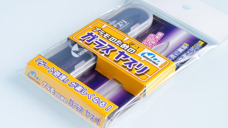 プラモデル用にカスタマイズされたガラスヤスリであなたのパーツもツルツルピカピカ！「ミネシマ プラモのためのガラスヤスリ」 | nippper: ニッパーを握るすべての人と、プラモデルの楽しさを ...