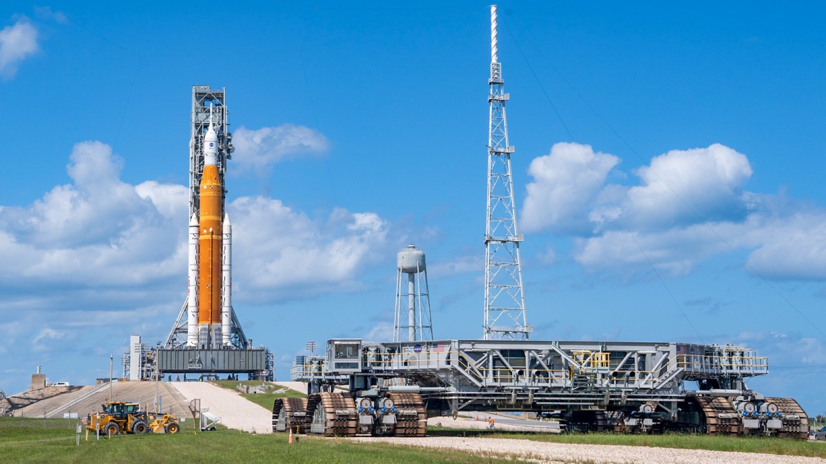 人類がもういちど月に行くなら、プラモデルを作って祝福しなければダメでしょって話。 | nippper: ニッパーを握るすべての人と、プラモデルの楽しさをシェアするサイト