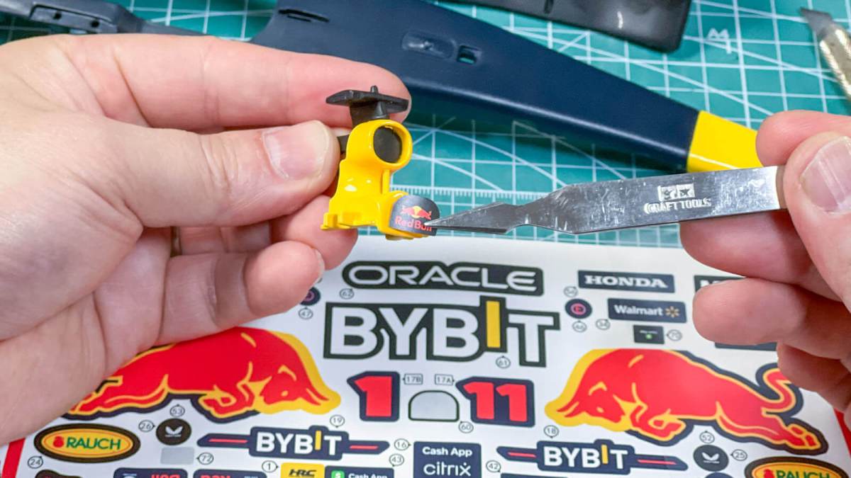 昇格！角田のレッドブルを最速で作る!!／プラモでF1の準備を100％にする方法 | nippper: ニッパーを握るすべての人と、モケイの楽しさをシェアするサイト