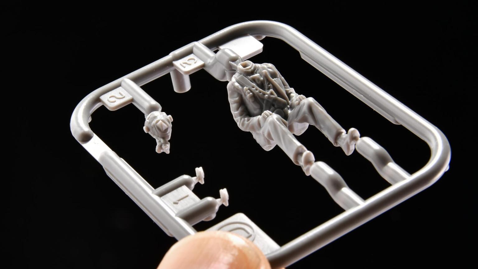 一人二役！？「タミヤ 1/48 グラマン FM-1 ワイルドキャット/マートレットMk.V」のアニキがイギリス人にもアメリカ人にもなれる話。 | nippper: ニッパーを握るすべての人と ...