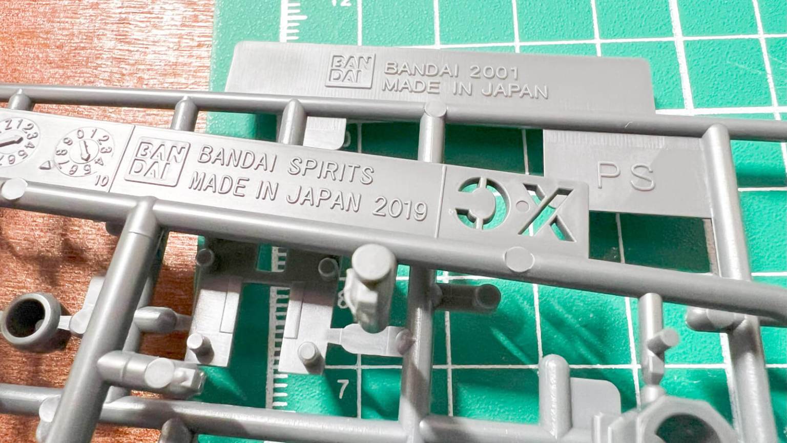 これぞリファイン！新規ランナーが18年の時を繋ぐMG リ・ガズィ（逆襲のシャアVer.） | nippper: ニッパーを握るすべての人と、プラモデルの楽しさをシェアするサイト