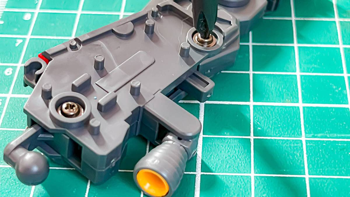 これぞリファイン！新規ランナーが18年の時を繋ぐMG リ・ガズィ（逆襲のシャアVer.） | nippper: ニッパーを握るすべての人と、プラモデルの楽しさをシェアするサイト