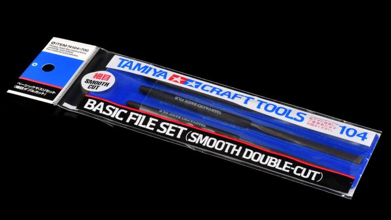“削る快感”を最初に教えてくれる、最高の初期装備。「タミヤ クラフトツール No.104 ベーシックヤスリセット 細目ダブルカット」 | nippper: ニッパーを握るすべての人と ...