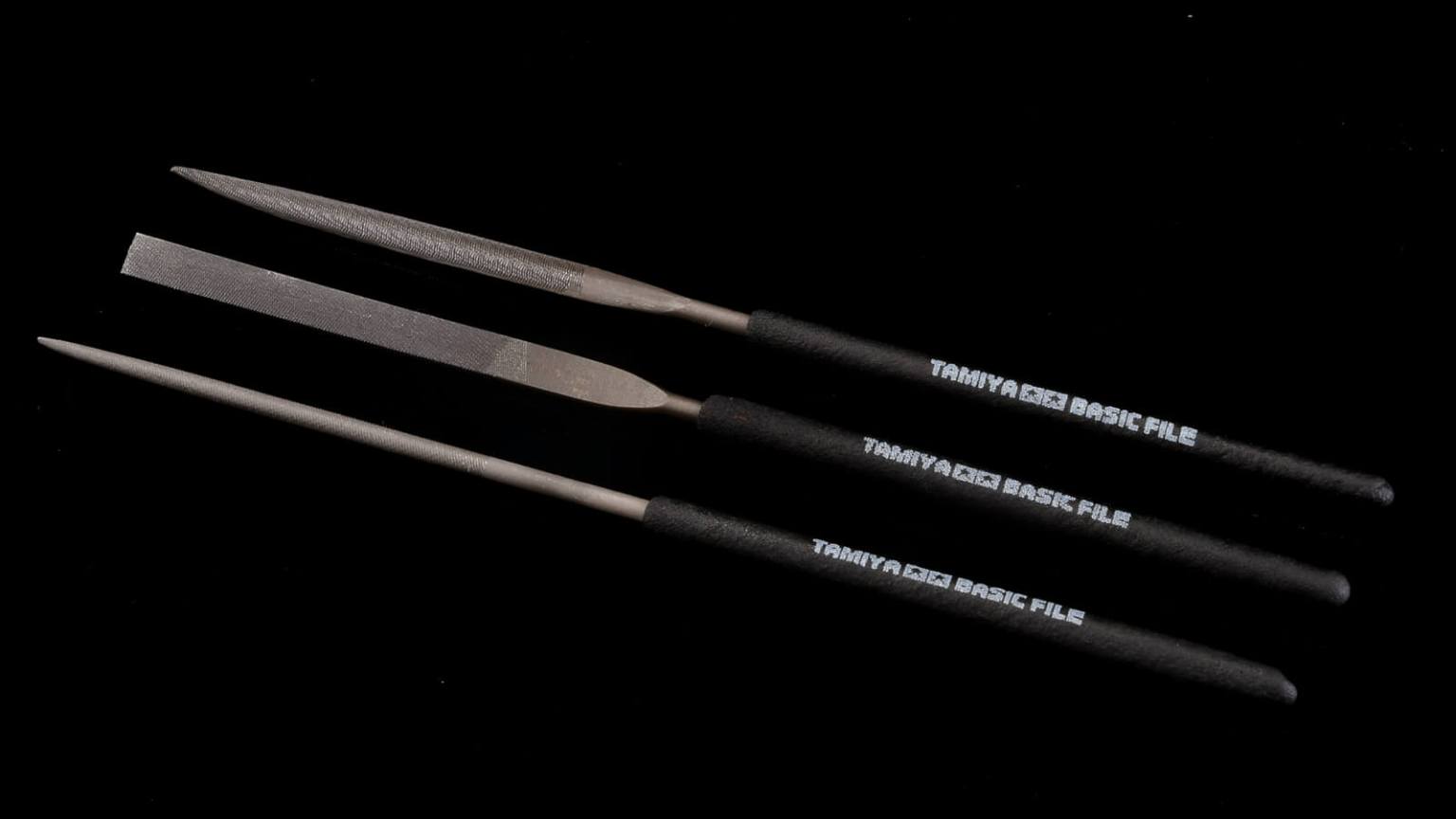 “削る快感”を最初に教えてくれる、最高の初期装備。「タミヤ クラフトツール No.104 ベーシックヤスリセット 細目ダブルカット」 | nippper: ニッパーを握るすべての人と ...