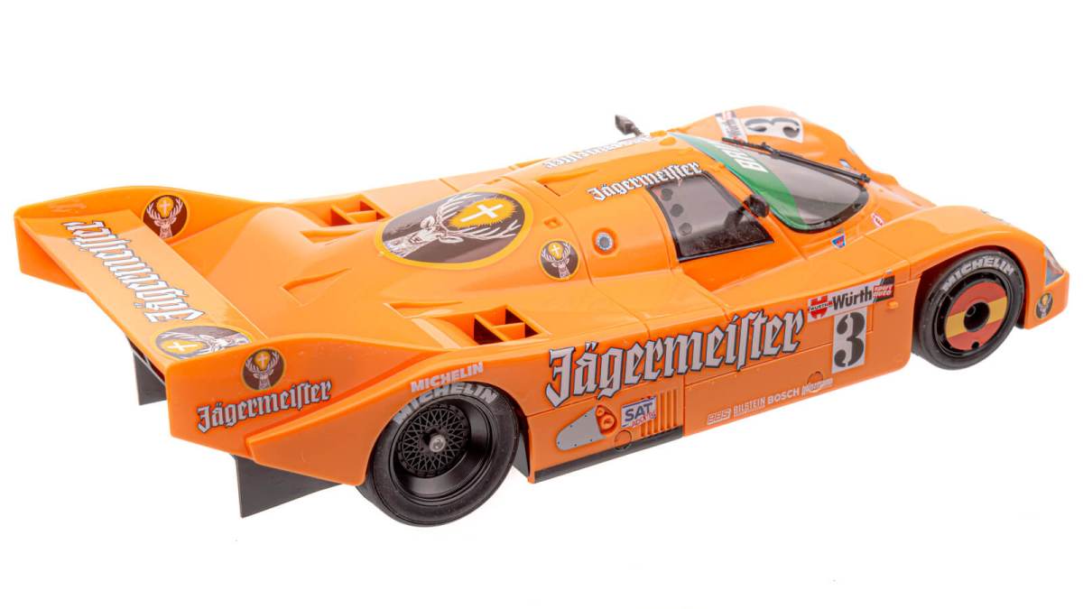 古くたって関係ない！／タミヤ 1:24 ポルシェ962Cが「塗らない、貼るだけ、ほらできた！」を実証してくれた日 | nippper: ニッパーを握るすべての人と、プラモデルの楽しさをシェアするサイト