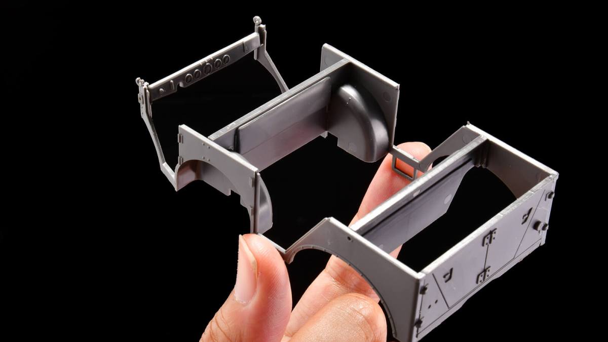 花金だ！仕事帰りに買うプラモ。幌でときめき、足回りで感動。50年選手の「タミヤ ホルヒ」に今でもワクワクできる幸せな週末。 | nippper: ニッパーを握るすべての人と、プラモデルの楽しさ ...