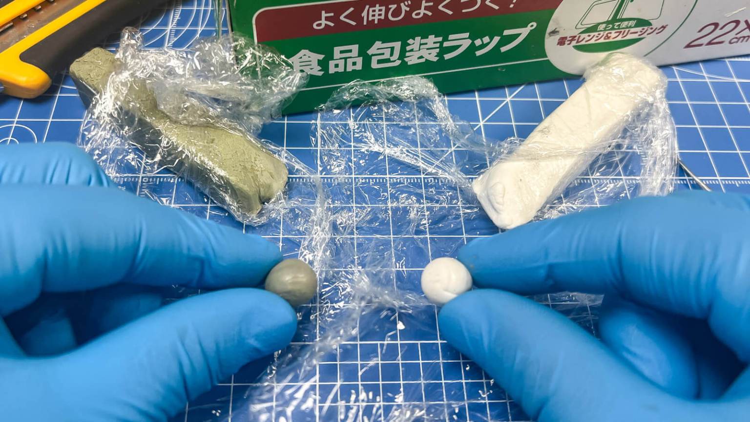 団子で計量、ラップで保管！／エポキシパテを練る秘訣、保管する秘訣を身につけよう。 | nippper: ニッパーを握るすべての人と、プラモデルの楽しさをシェアするサイト