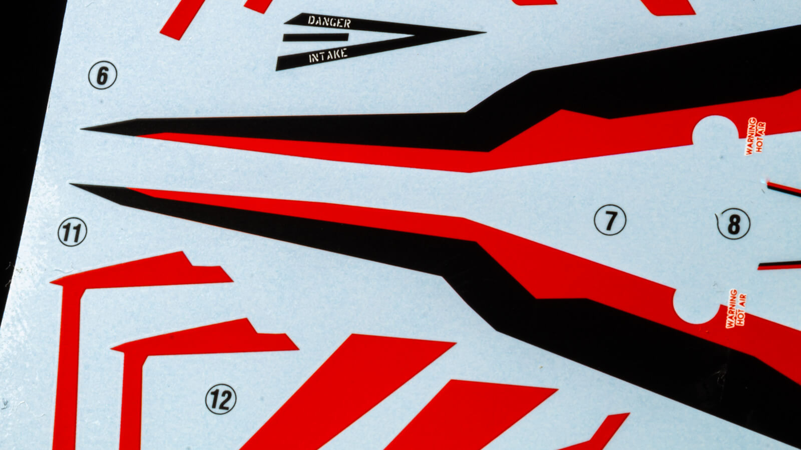 バシッと決まる、デカルチャーな組み味が嬉しいハセガワのVF-25F/S メサイア レビュー！ | nippper: ニッパーを握るすべての人と、プラモデルの楽しさをシェアするサイト